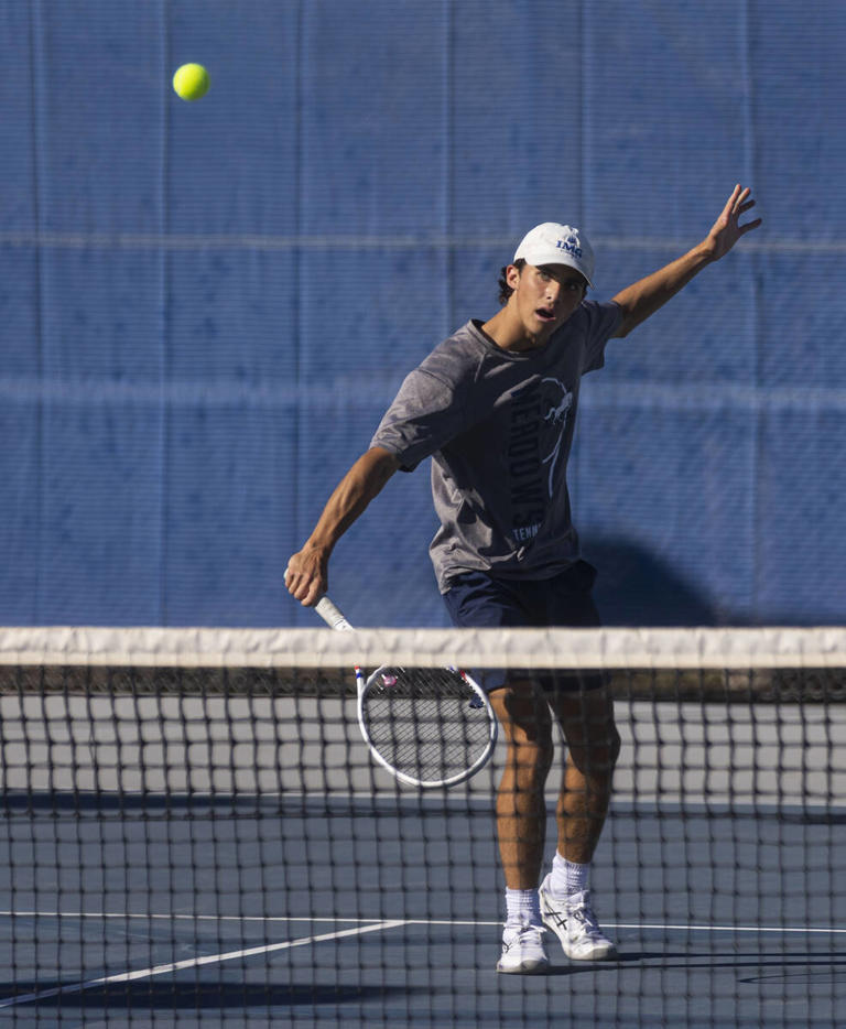The Meadows boys, girls win tennis team region titles — PHOTOS
