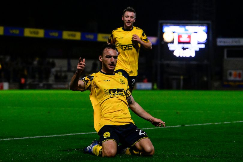 Torquay United 3 Chippenham Town 0 - Gulls ease to victory over strugglers