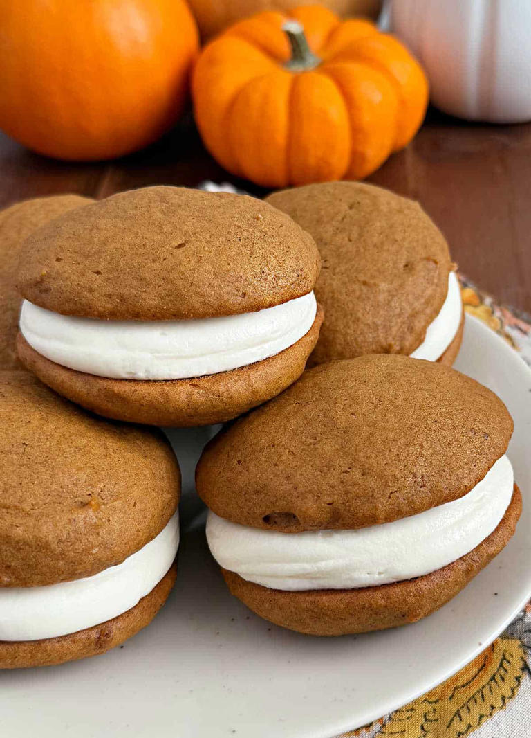 Pumpkin Whoopie Pies