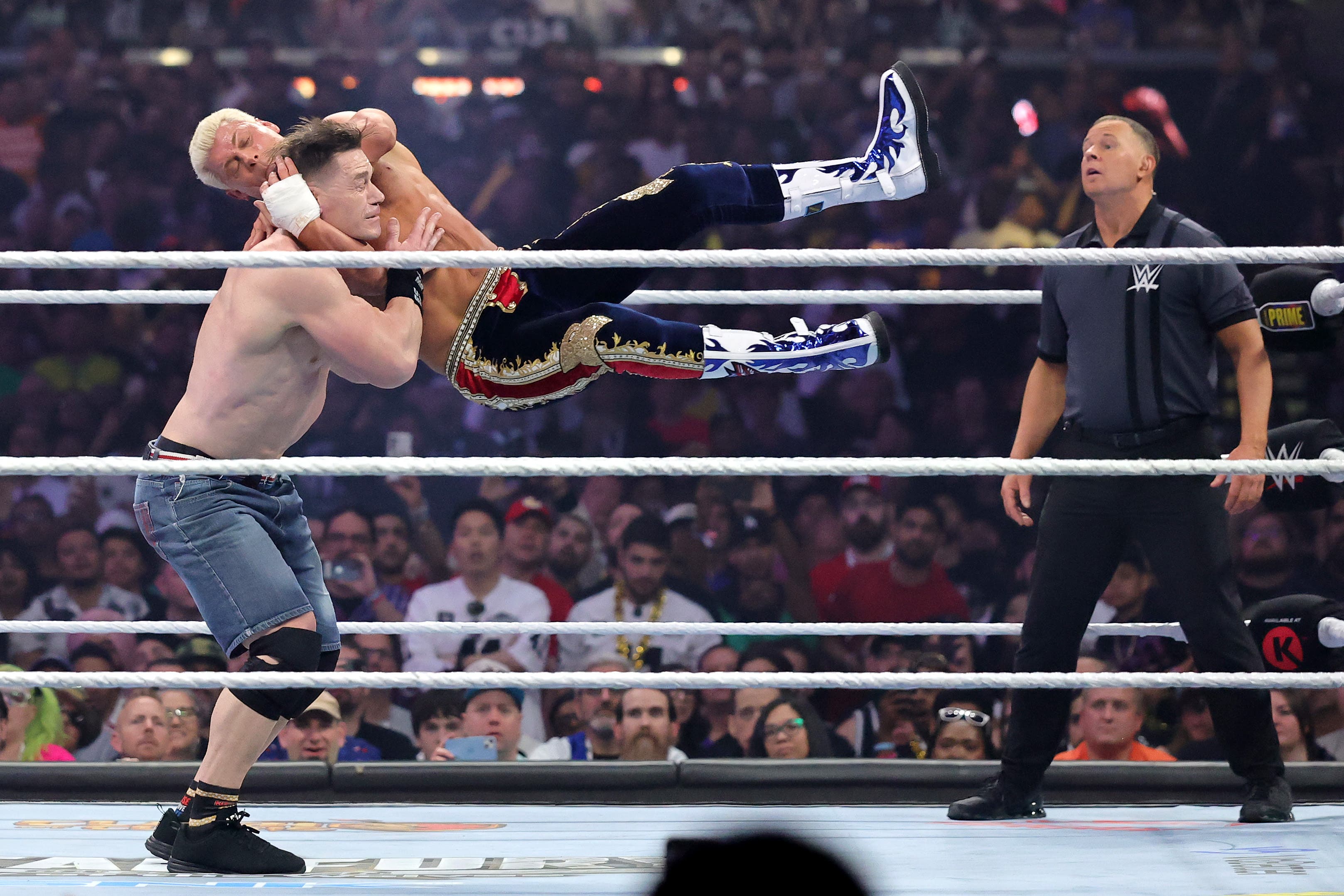 Major WWE title match announced for Saturday Night's Main Event