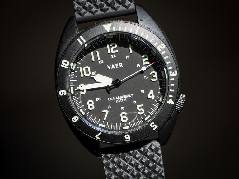 Wristwatch Workhorse: Vaer C4 Tactical Field DLC Solar Watch Review