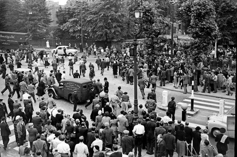 Grandchildren of Ruth Ellis, the last woman to be hanged in Britain ...