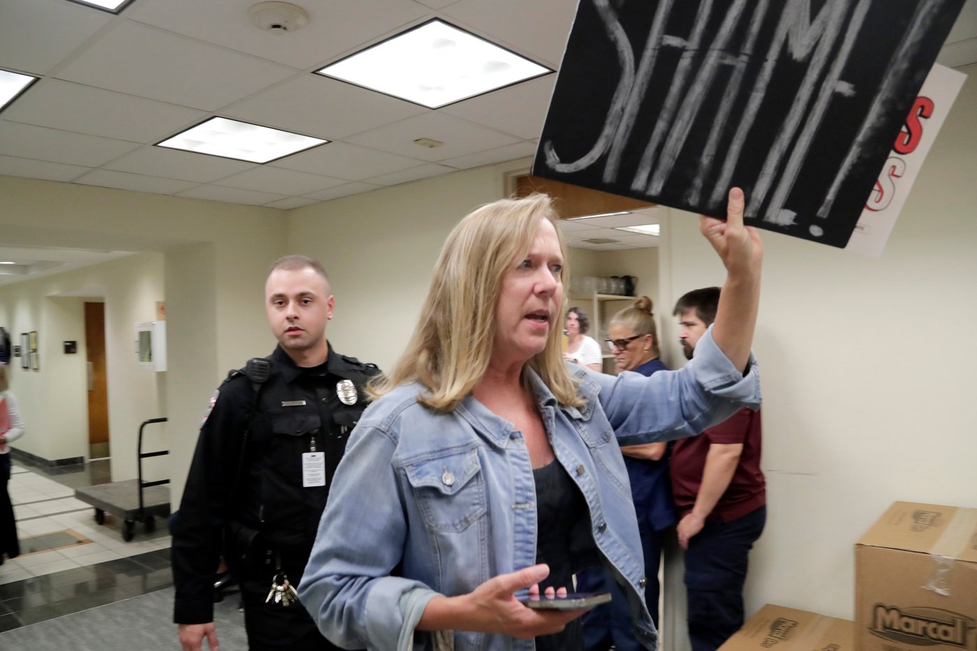 North Carolina GOP poised to redraw House map, aiming to secure another ...