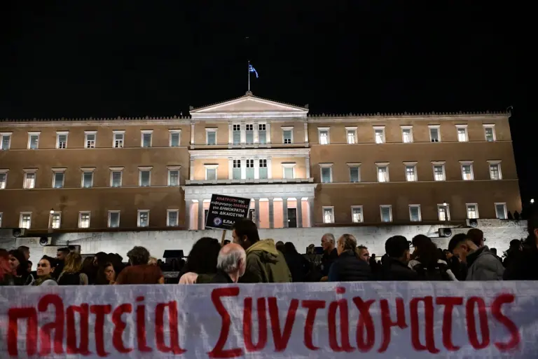H κυβέρνηση θέλει το Σύνταγμα για τον εαυτό της