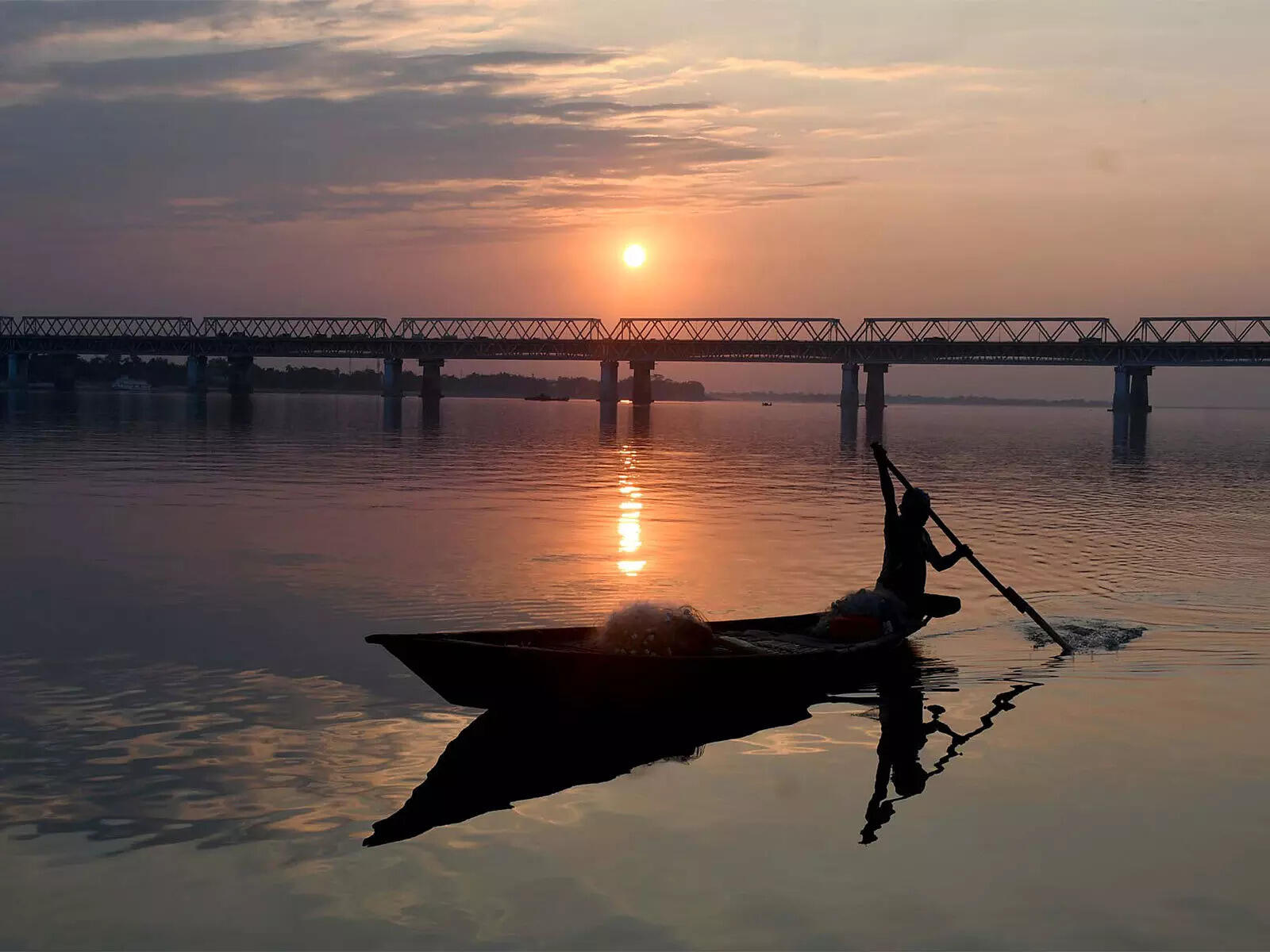 Tamil Nadu: Fishing suspended in Thoothukudi as cyclone warning issued