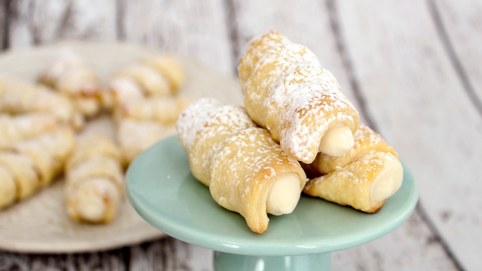 Graduation party dessert ideas - Serve these sweets alongside a ...