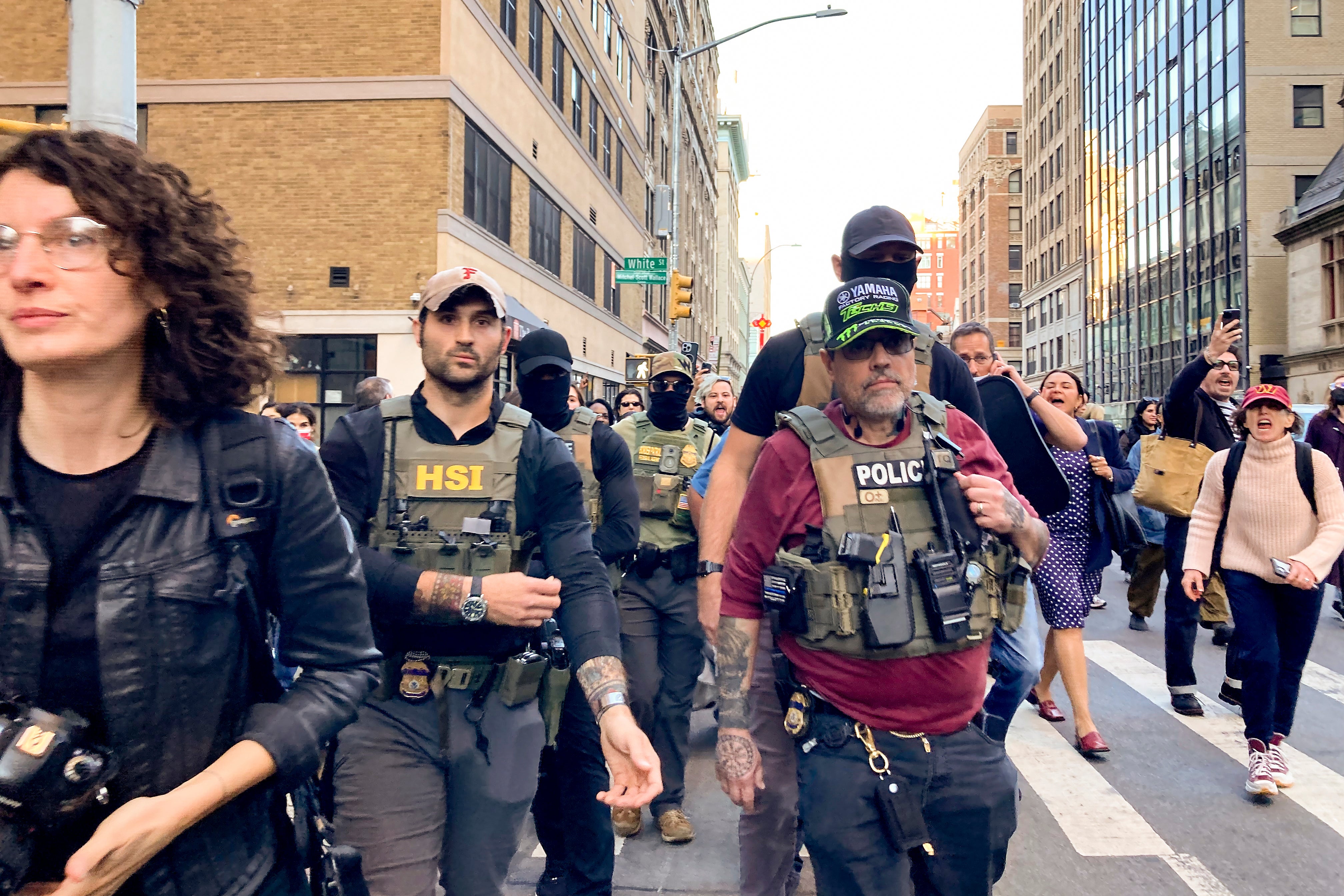 ICE and other federal agents raid NYC’s Canal Street vendors following ...