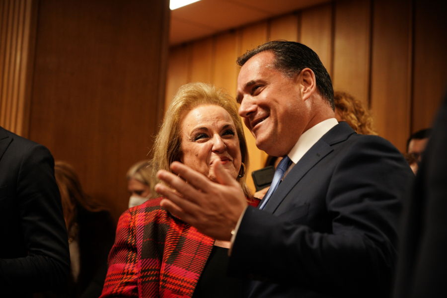 Με αγάπη από τον Αδωνη για την Παγώνη