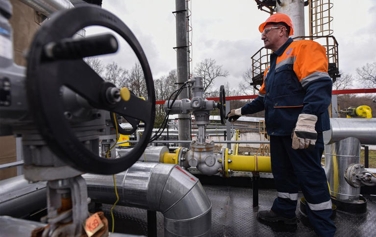 Russia massively strikes Ukraine's energy sector overnight: Gas ...
