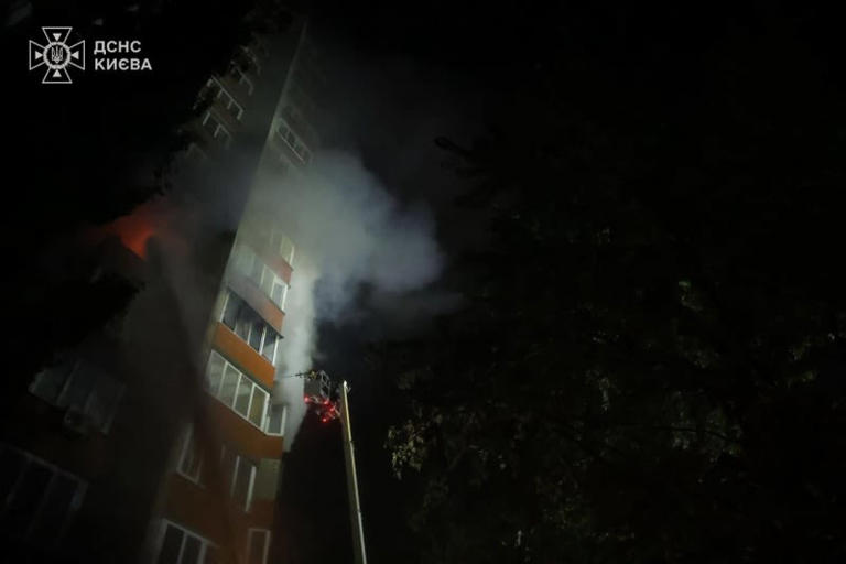 Rescuers reveal aftermath of Russian night attack on Ukraine's capital