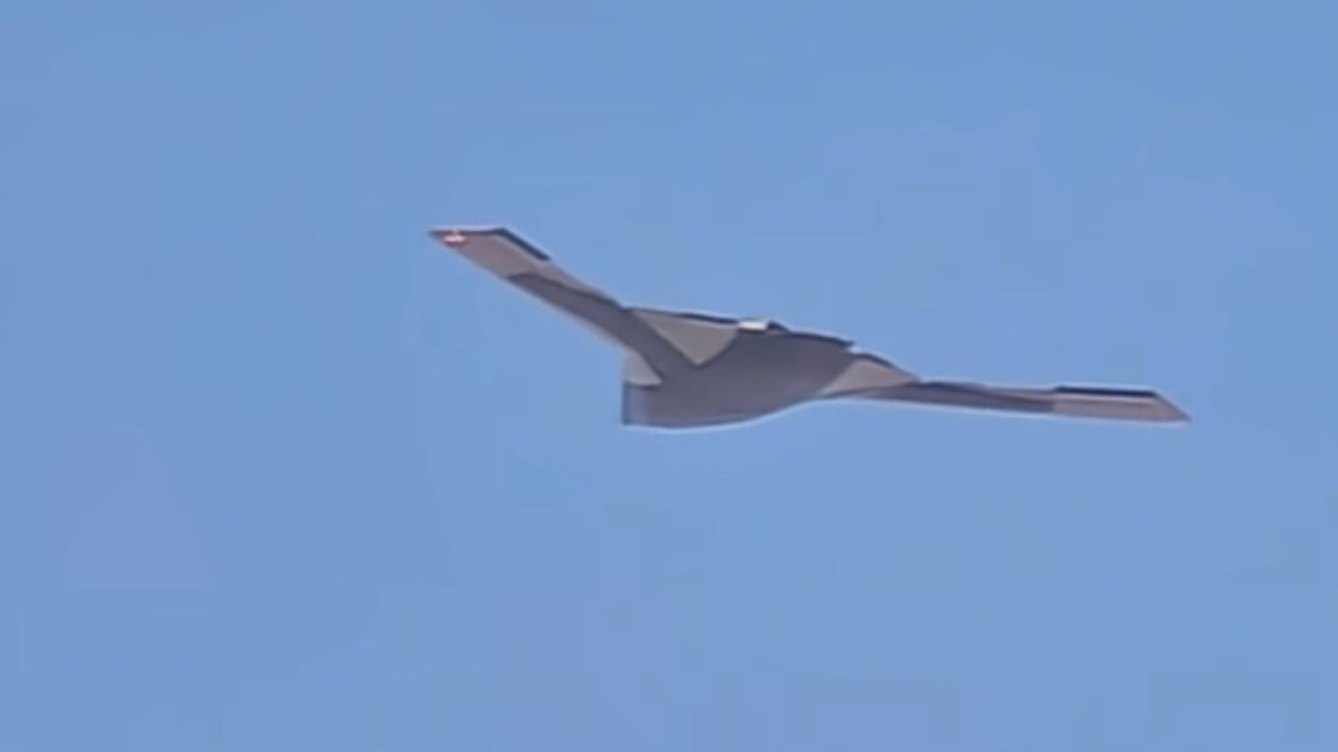 Massive Chinese stealth drone spotted in flight fuels bomber rivalry ...