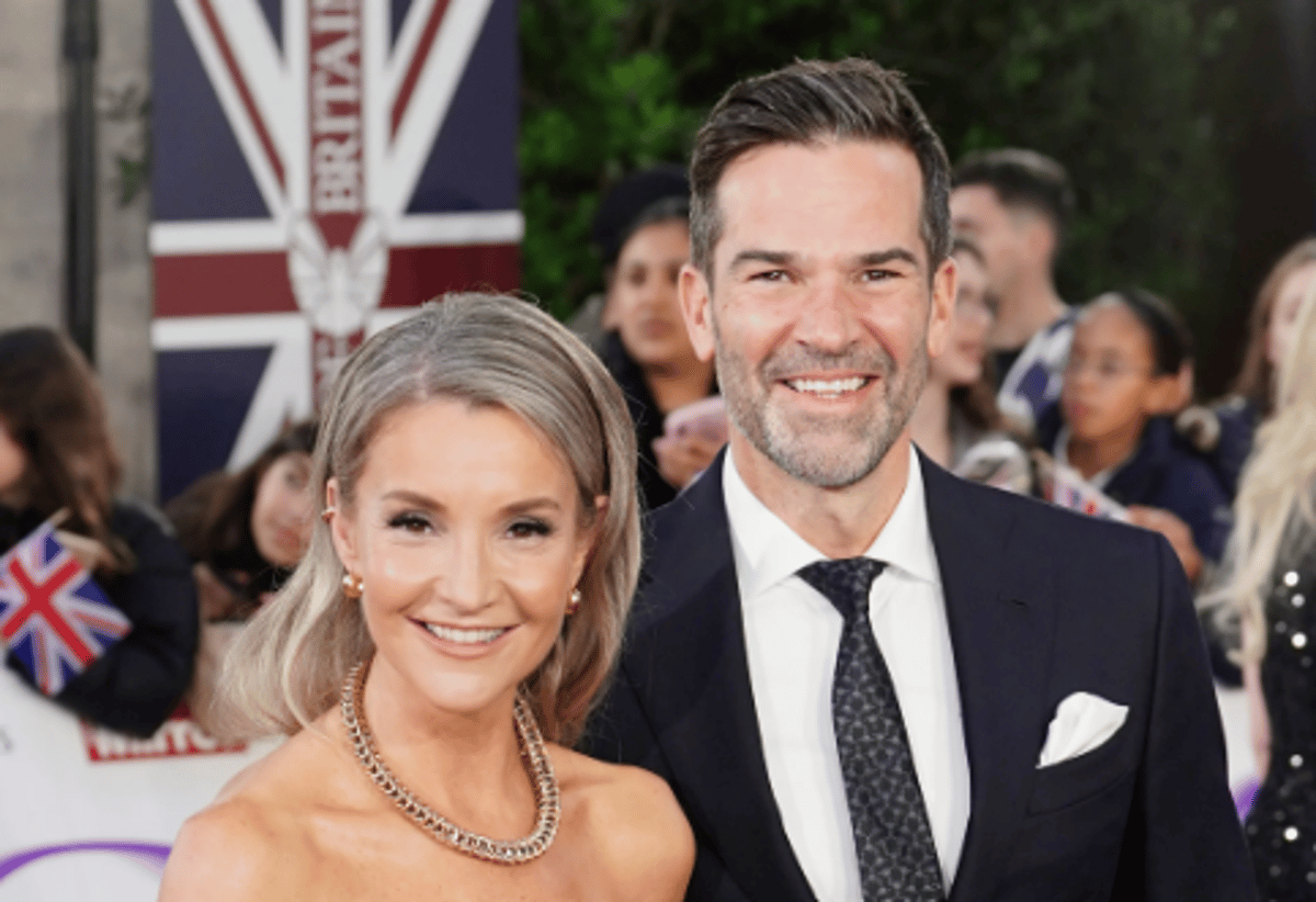 Helen Skelton and Gethin Jones told to 'confirm where they stand' by ...