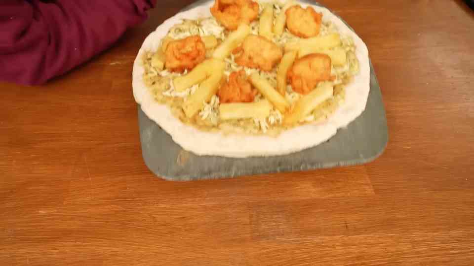 Fish & Chips Pizza… Genius or Disaster？
