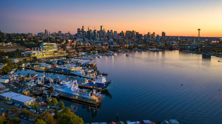 Seattle Neighborhoods Every Visitor Should Explore For Food, Fun, And ...
