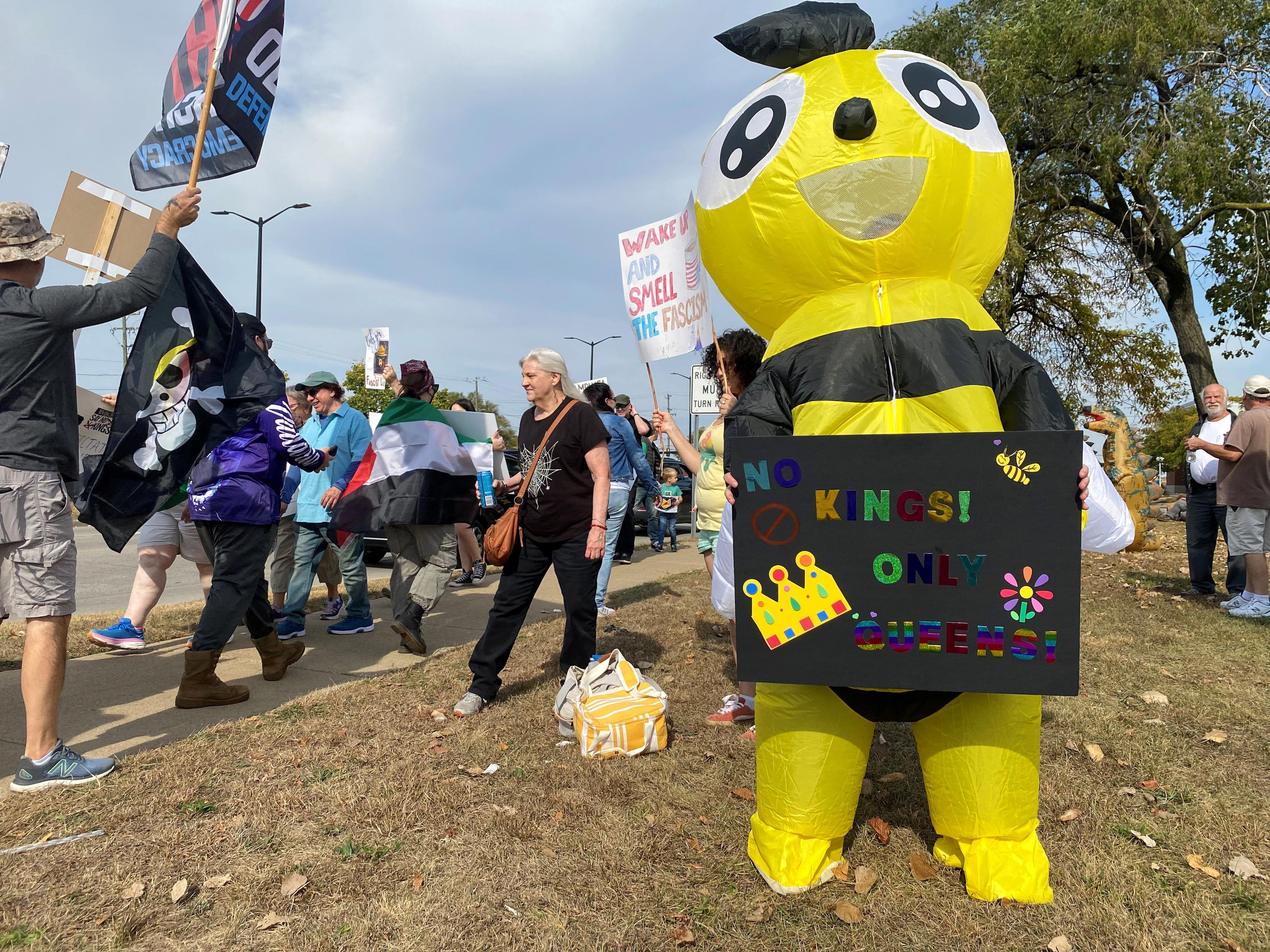 No Kings costumes that marked the day in metro Detroit: Unicorns, bees ...