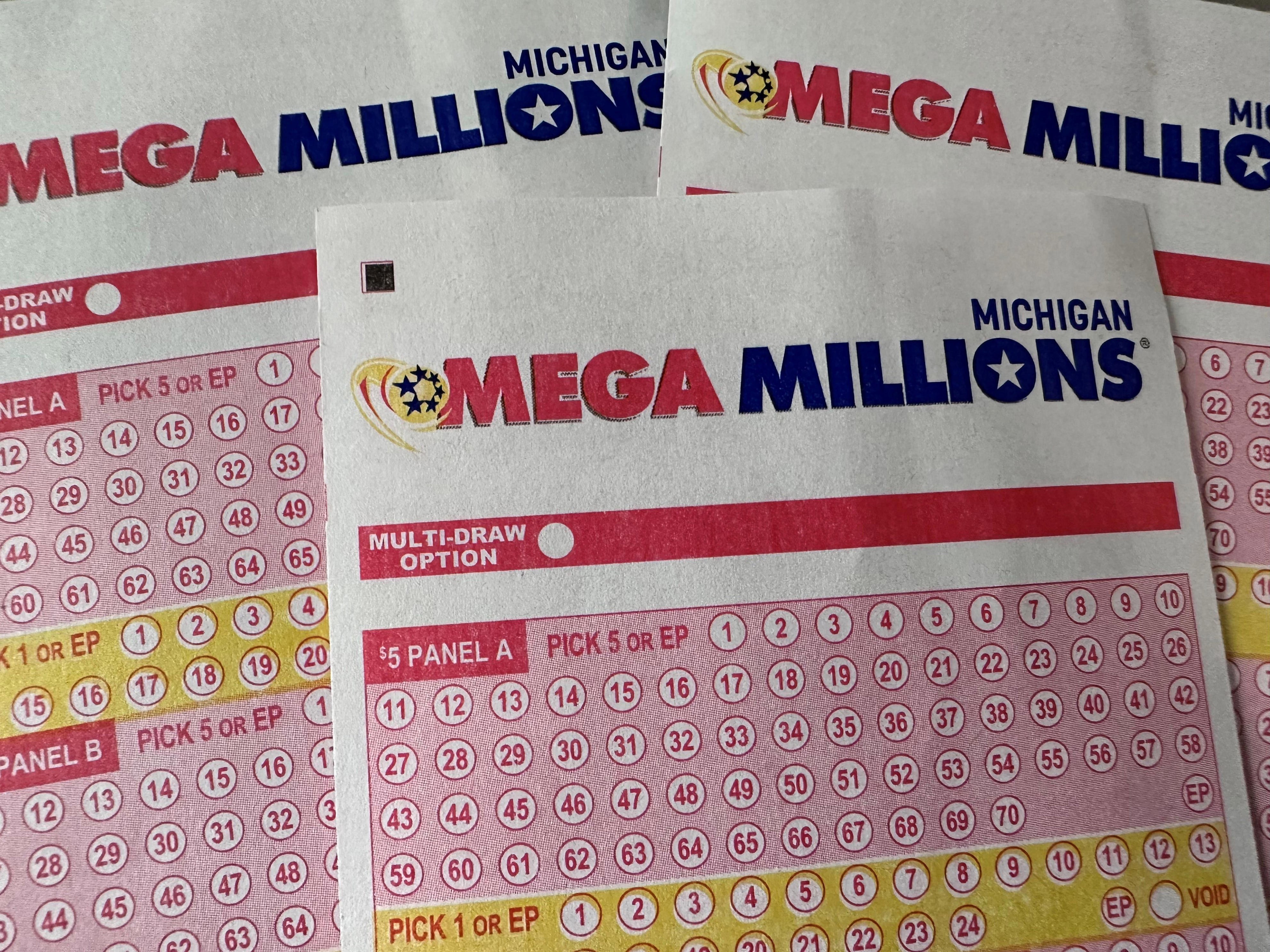 Mega Millions winning numbers. Did anyone win Friday, October 25 ...