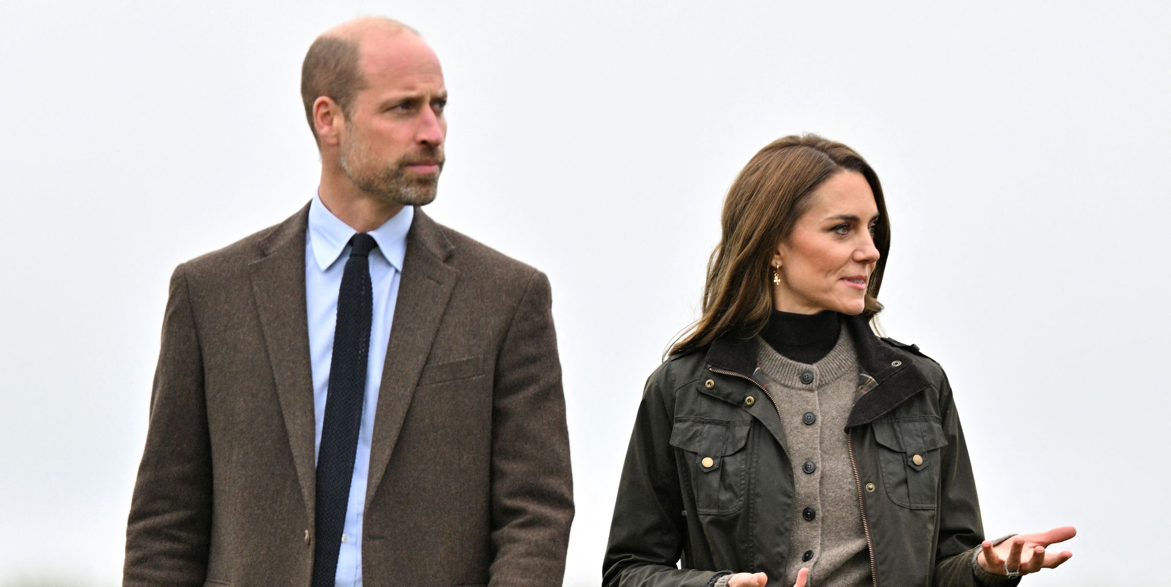 Prince William and Kate Middleton “can’t abide” living near Prince Andrew and want to “banish” him