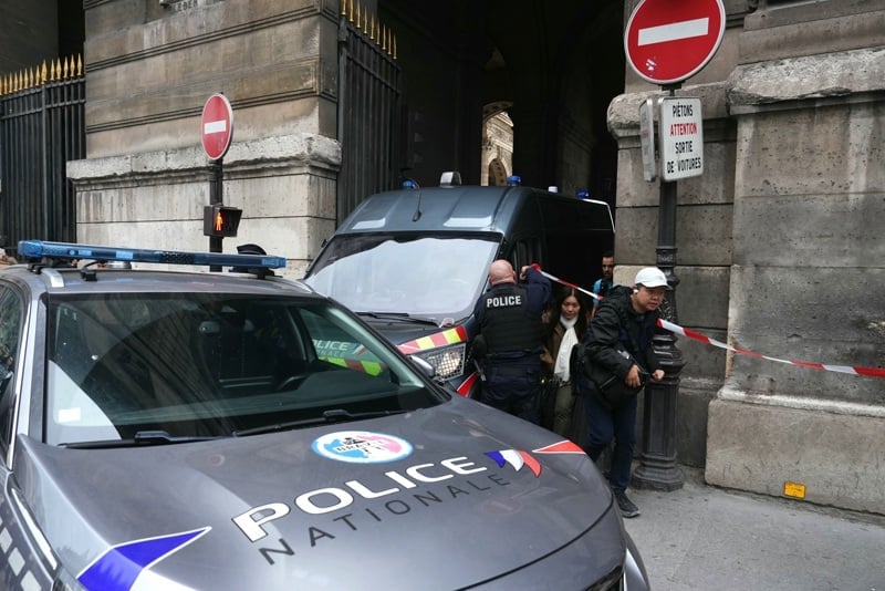 Louvre heist to be turned into film