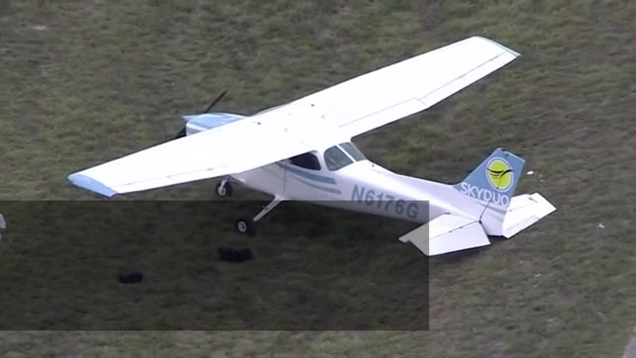 How an American Airlines Pilot Saved a Doomed Cessna Mid-Flight With ...