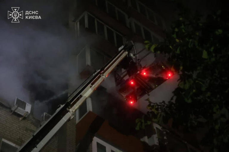 Russia massively strikes Kyiv, Zaporizhzhia, and Poltava region ...