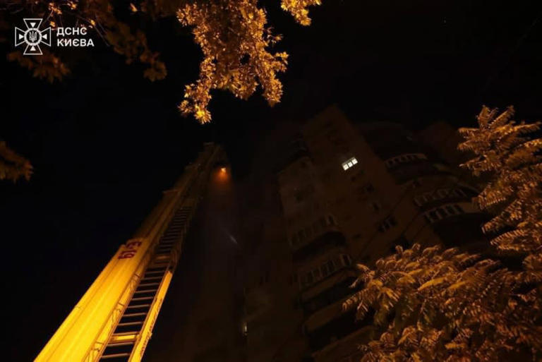 Russia massively strikes Kyiv, Zaporizhzhia, and Poltava region ...