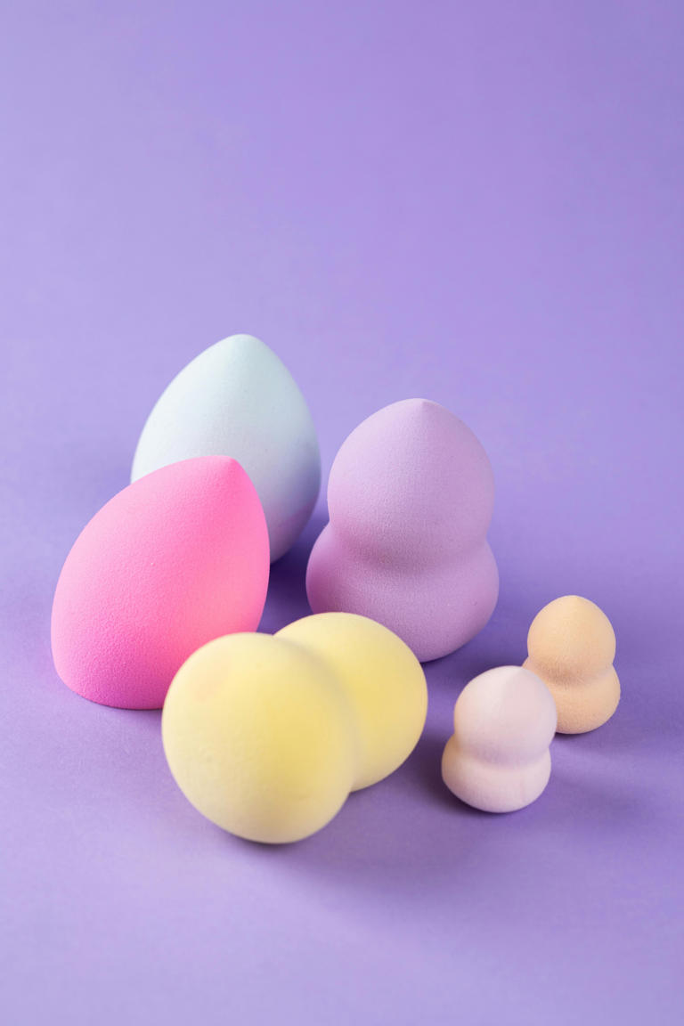 Makeup Brush vs Sponge dan Kapan Menggunakannya