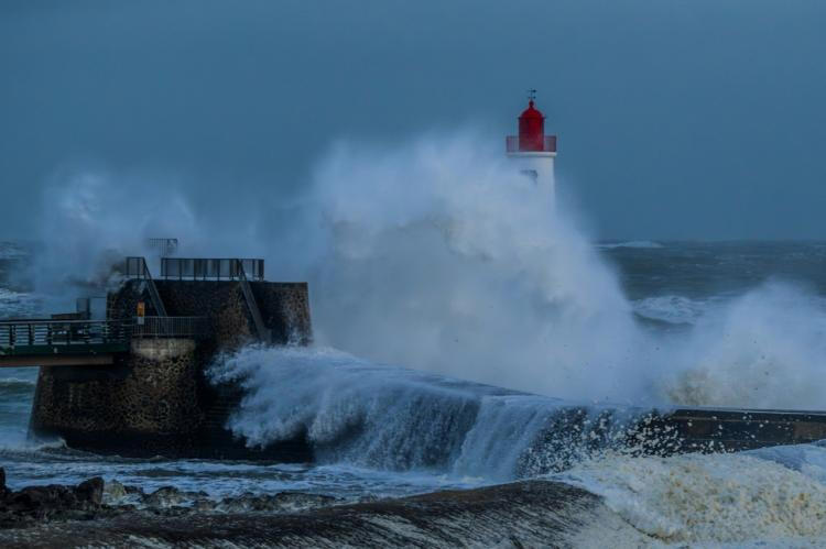 Tempête Benjamin : rafales jusqu’à 130 km/h, risques de submersion… À quoi faut-il s’attendre