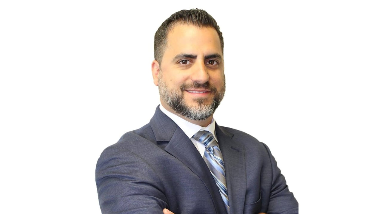 Former cop sued in alleged real estate scam