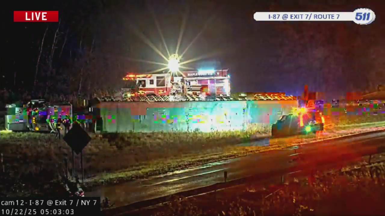 Tractor-trailer rollover at exit 7 off ramp