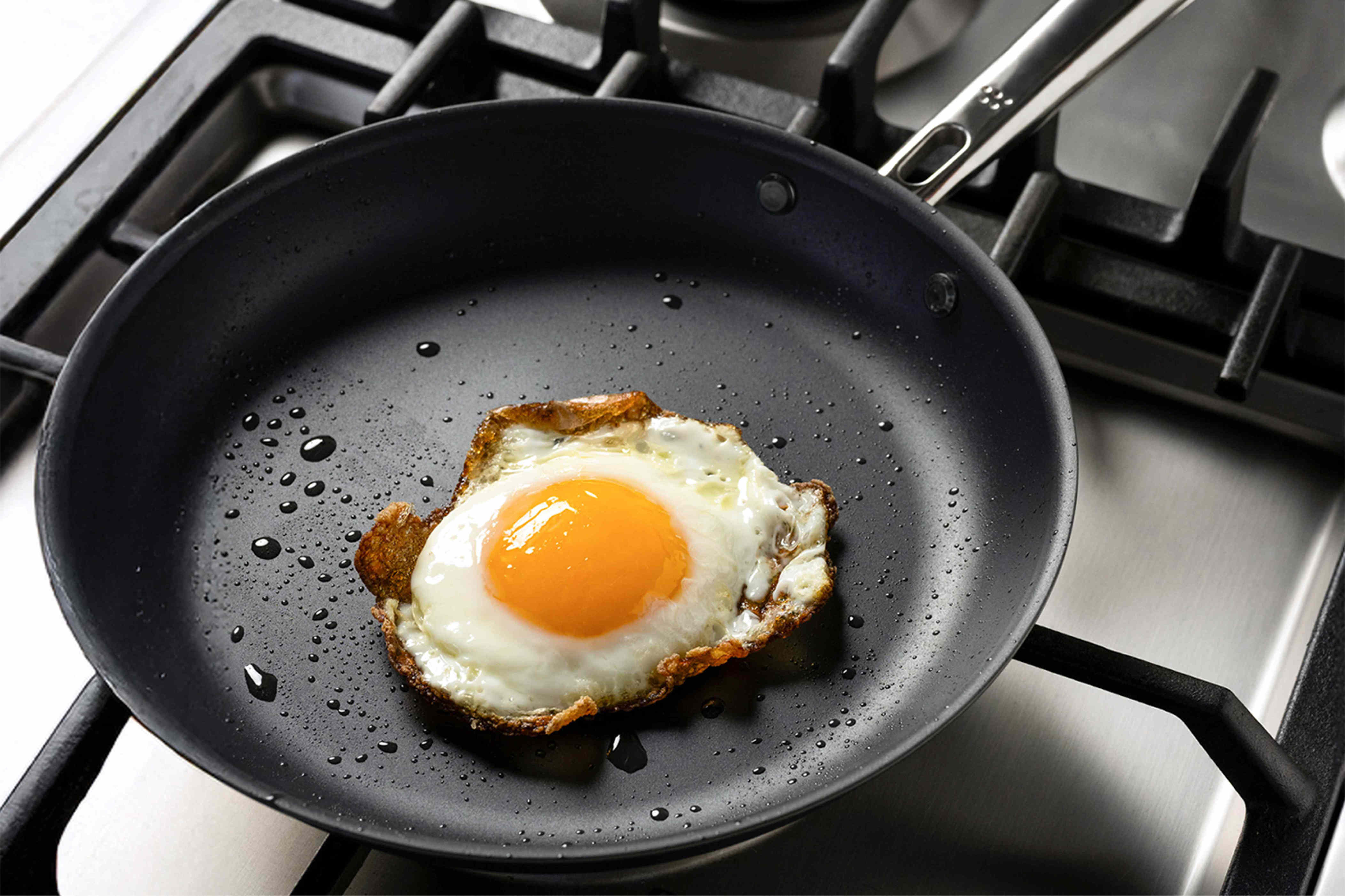 The Cadillac of nonstick: The genius Misen carbon nonstick frying pan ...