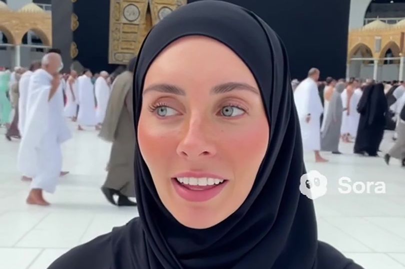 Bonnie Blue 'gives up men and visits Mecca as she finds religion' in ...