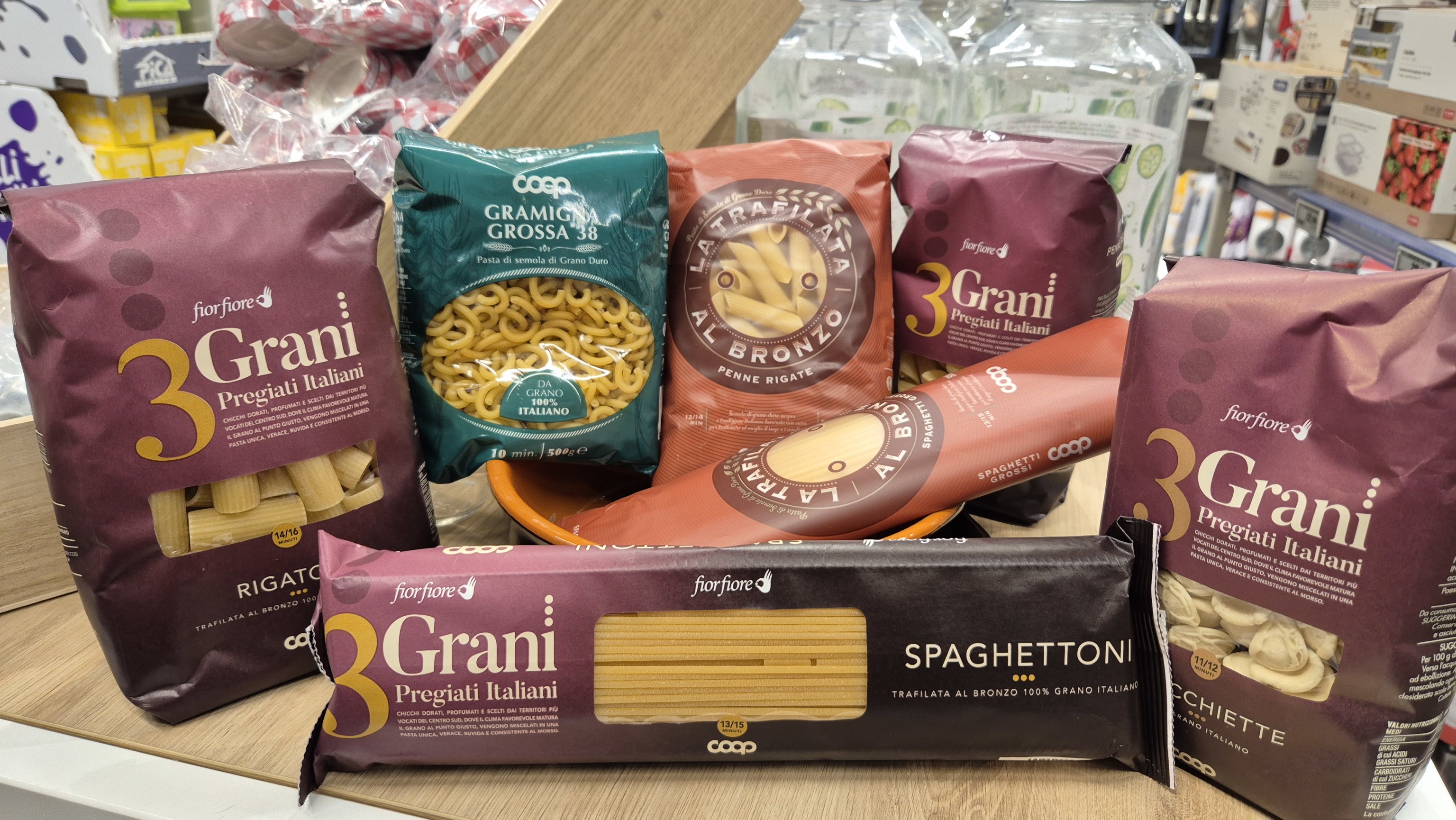 Al supermercato le penne più vendute degli spaghetti