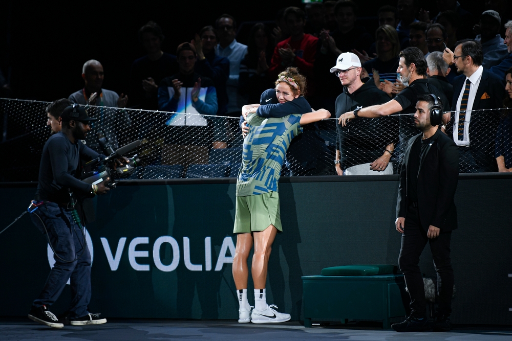 Aneke Rune bryder tavsheden: “Vil stadig halte alt for langt bagefter”