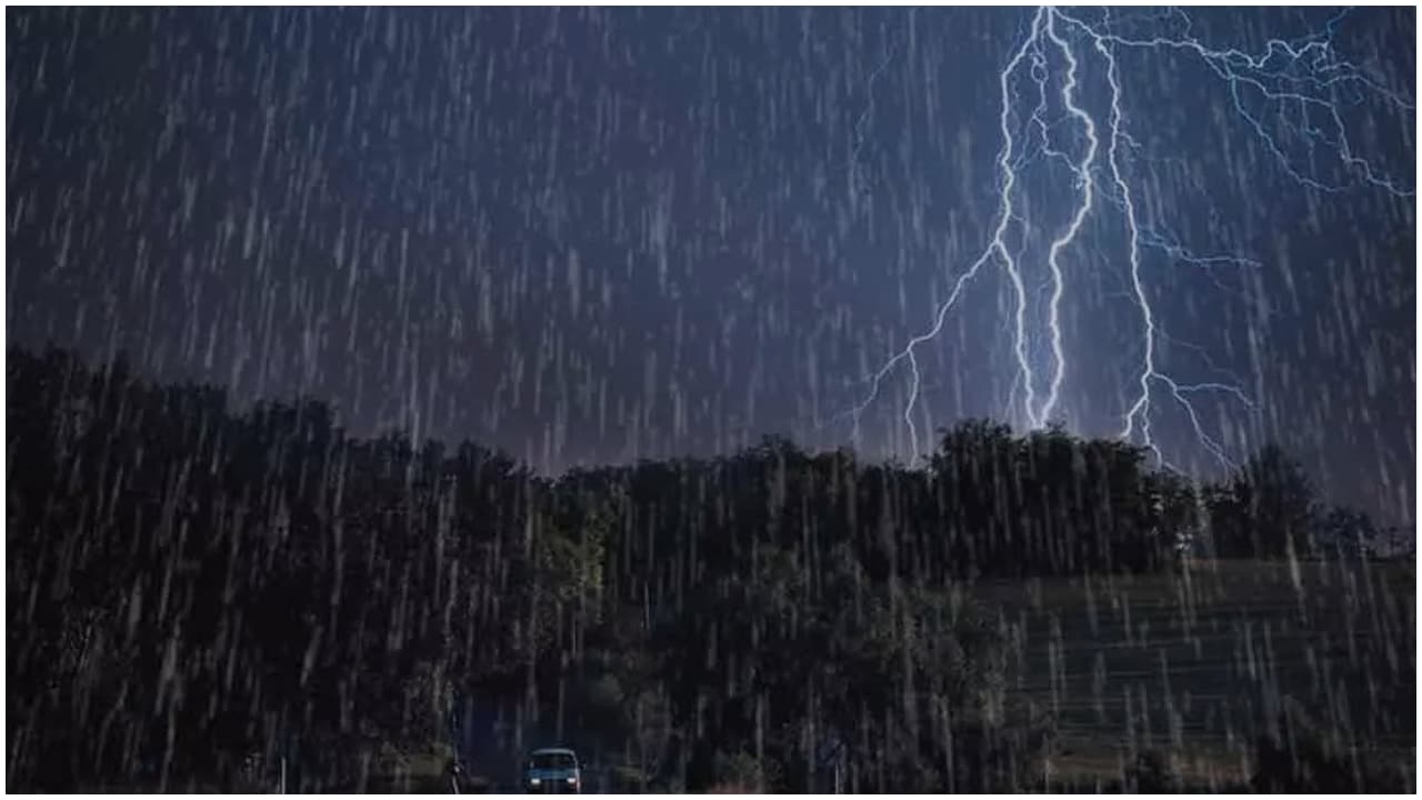 IMD Withdraws Red Alerts, Issues Orange and Yellow Alerts Over Kerala