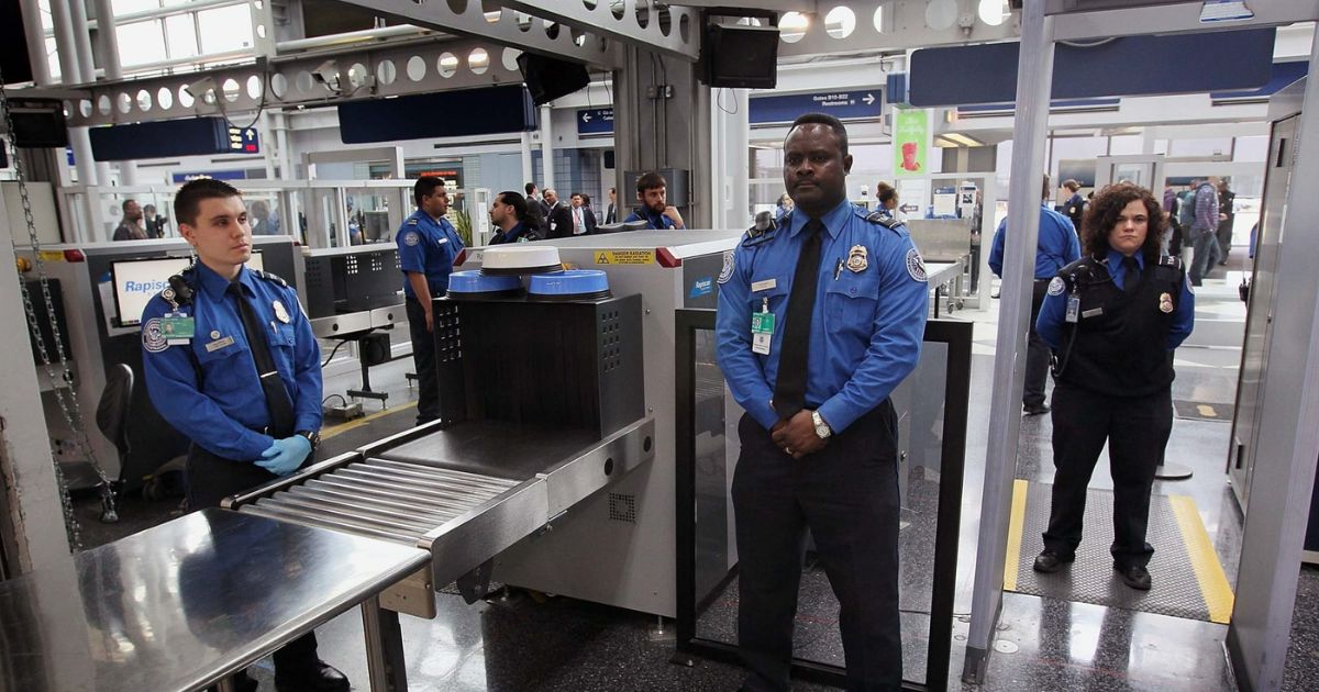 Tsa Issues Warning On What S Ahead As Employees Are Forced To Work