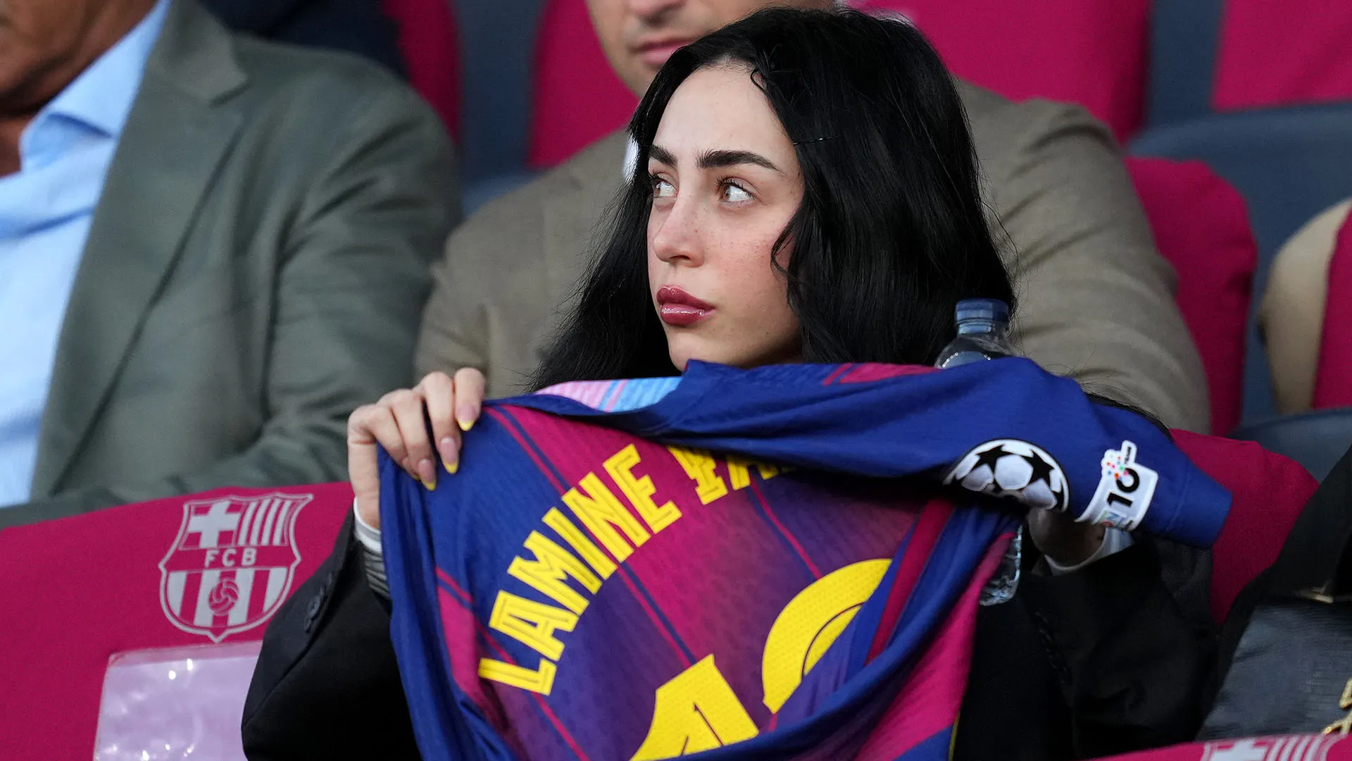 Lamine Yamals Rapper-Freundin stiehlt ihm in Barcelona die Show: Fotos