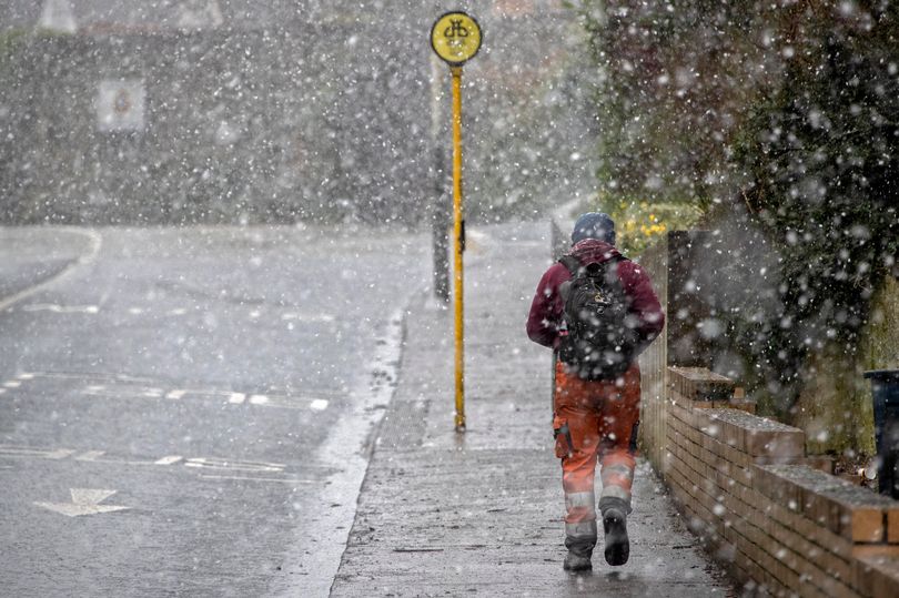 Ireland weather: Thundersnow risk enters forecast as Met Eireann issues ...
