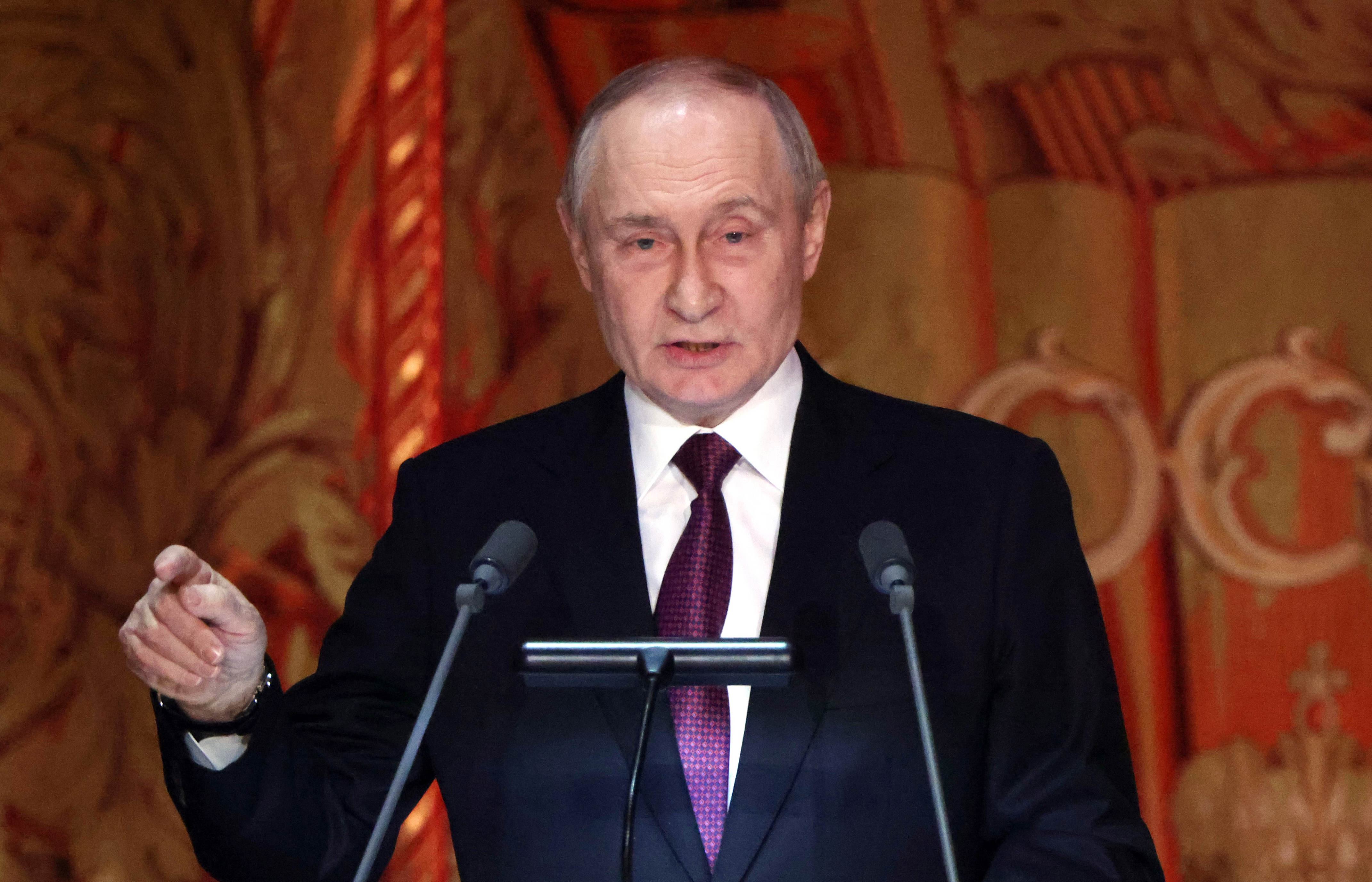 Putin oversees Russia nuclear drill: ICBMs, cruise missiles launched