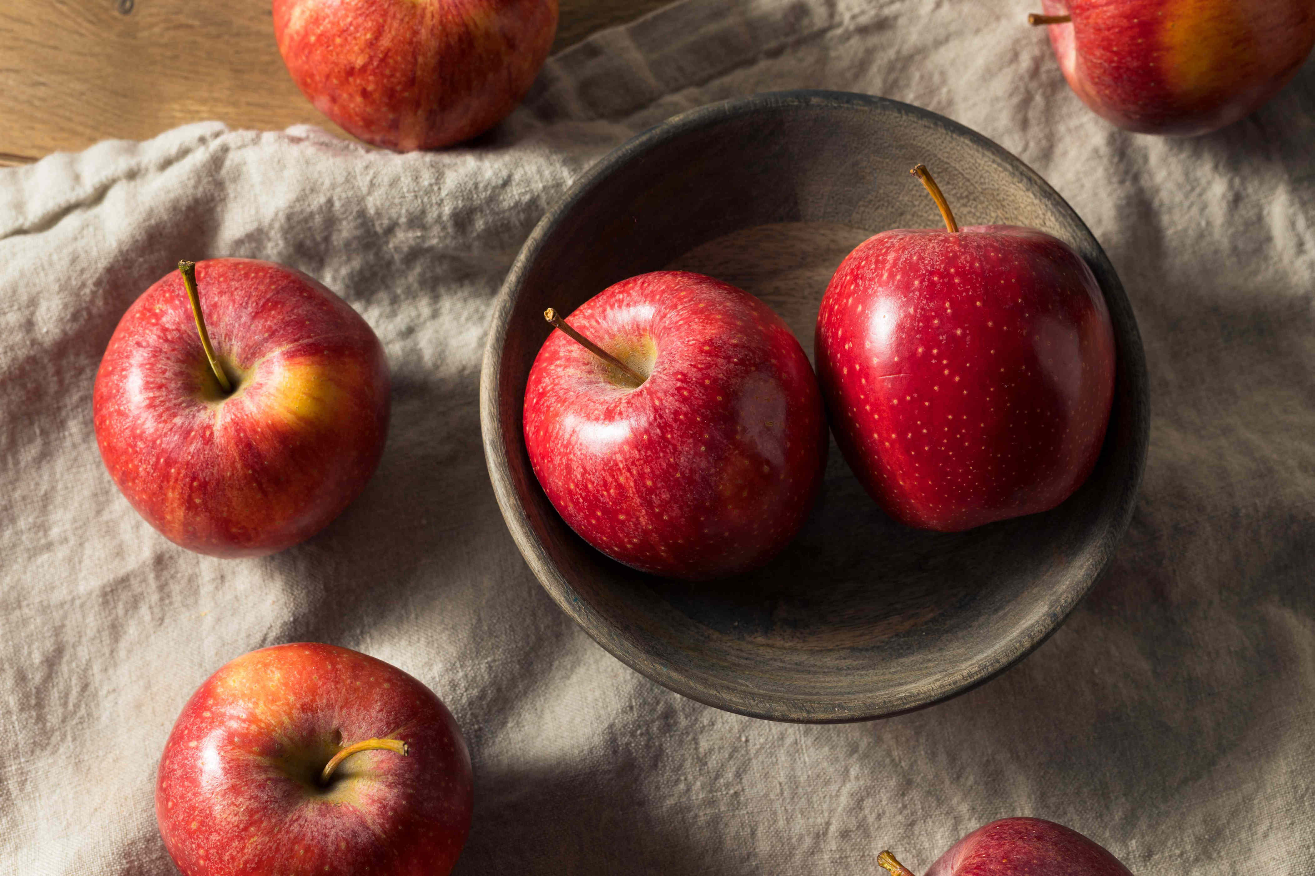 The 10 Best Apples to Eat Fresh for Crisp, Juicy Flavor