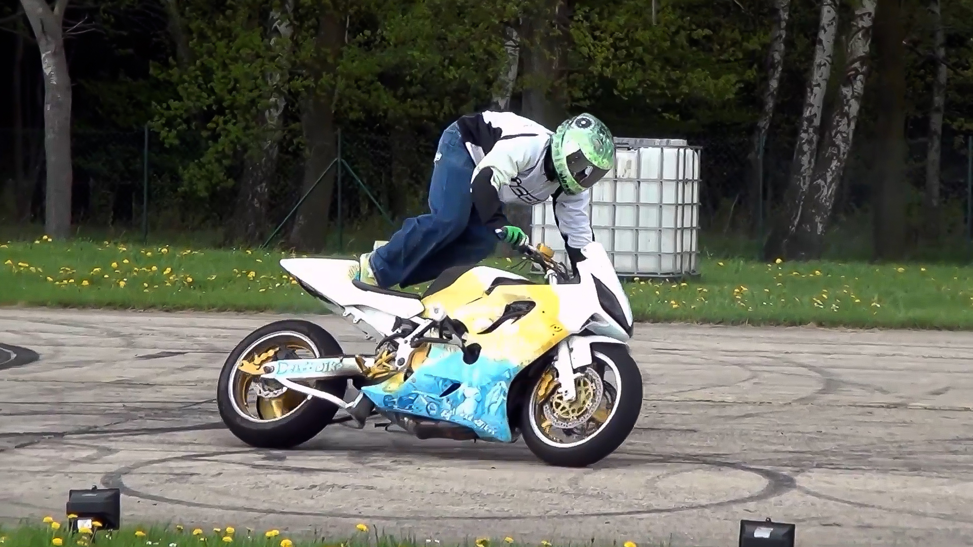 Motorcycle Drift & Stunt at Race Wars