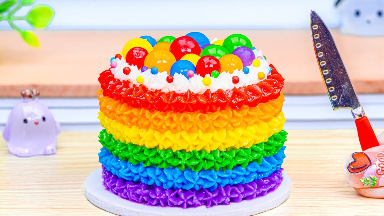 Mini Rainbow Cake Decorating Overload – Buttercream Beauty!