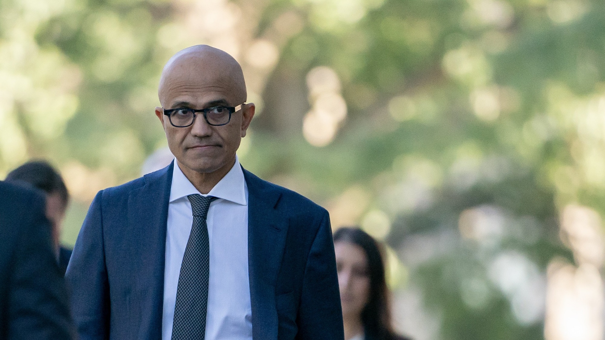 $96.5 million for Nadella | Microsoft's CEO receives record pay in a ...
