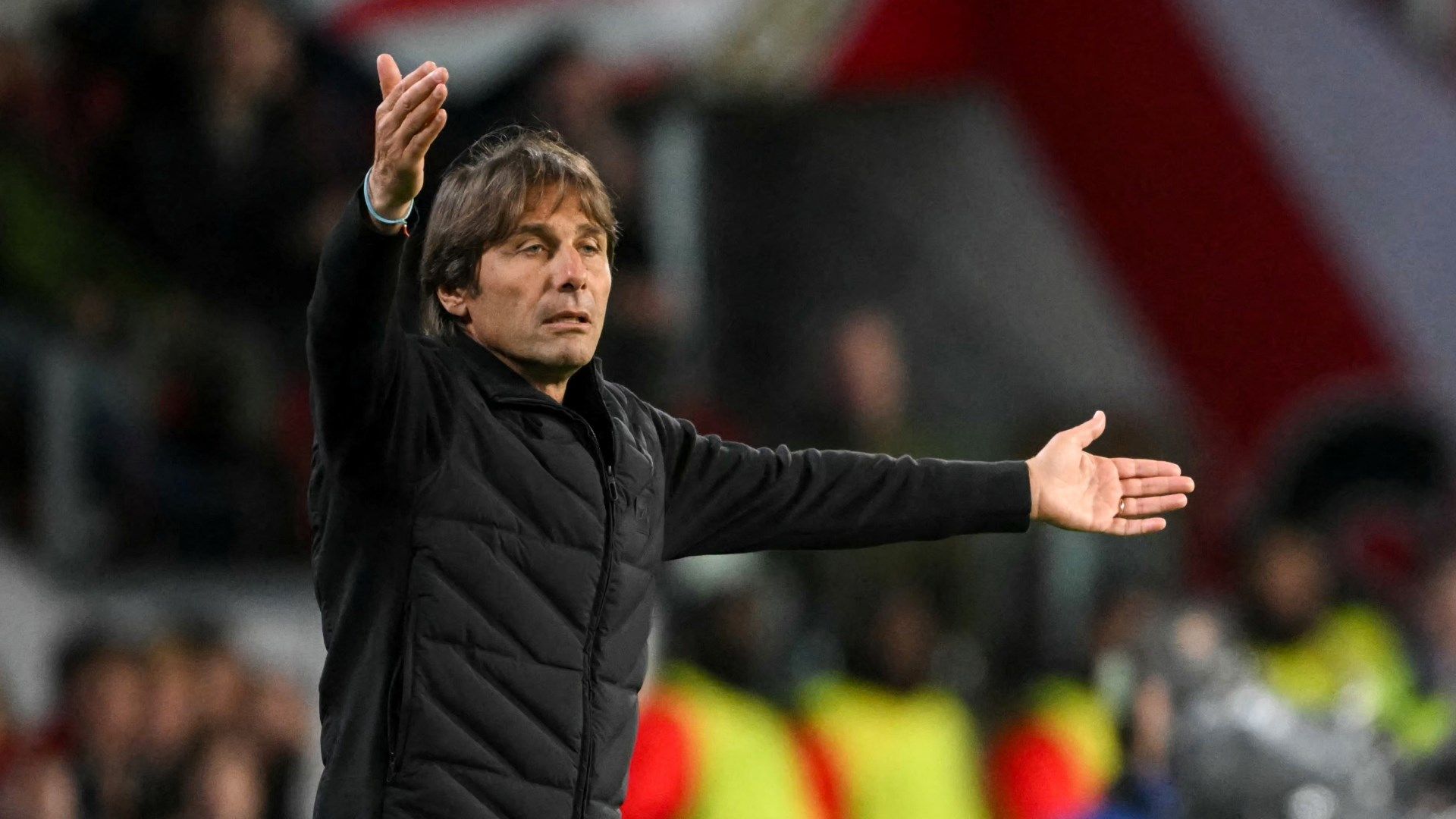 'Confused' Napoli winger reveals he's had just one conversation with ...