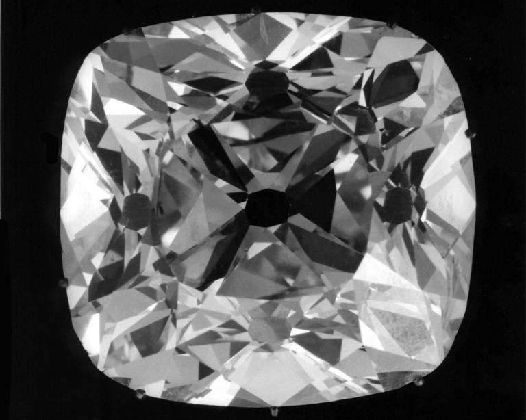 The Story Behind the 140-Carat Diamond That Survived the Louvre Heist ...