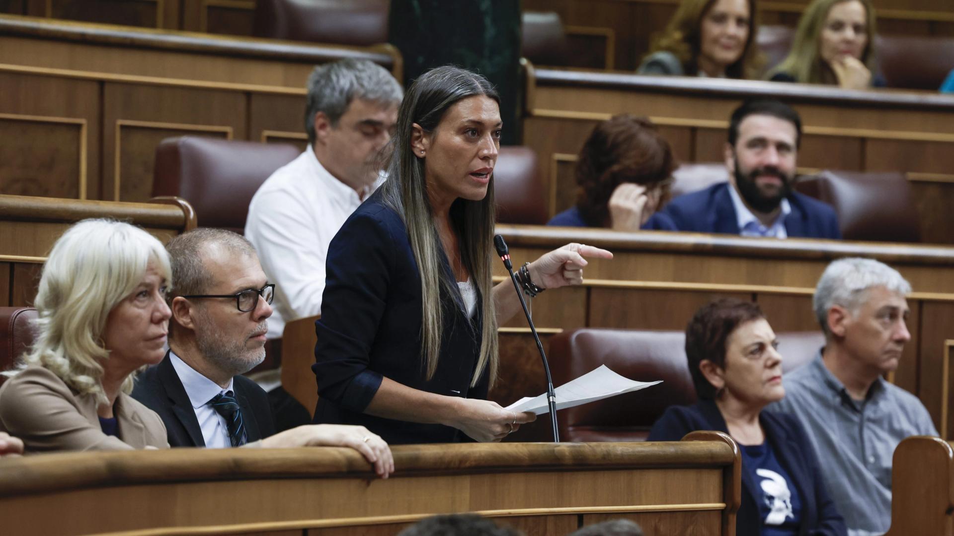 El presidente no logra sumar a Junts a su castillo de naipes tres meses ...