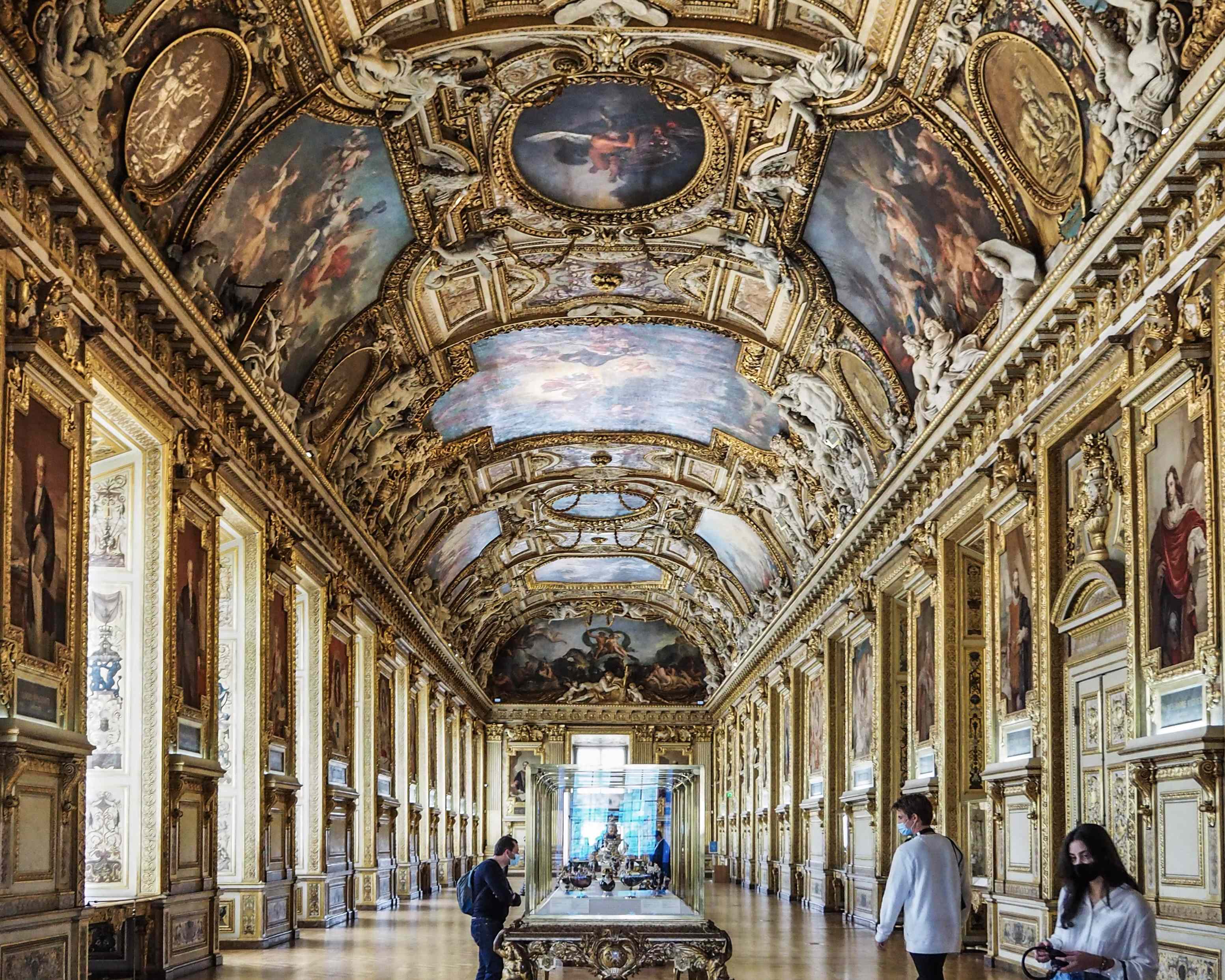 The Story Behind the 140-Carat Diamond That Survived the Louvre Heist ...