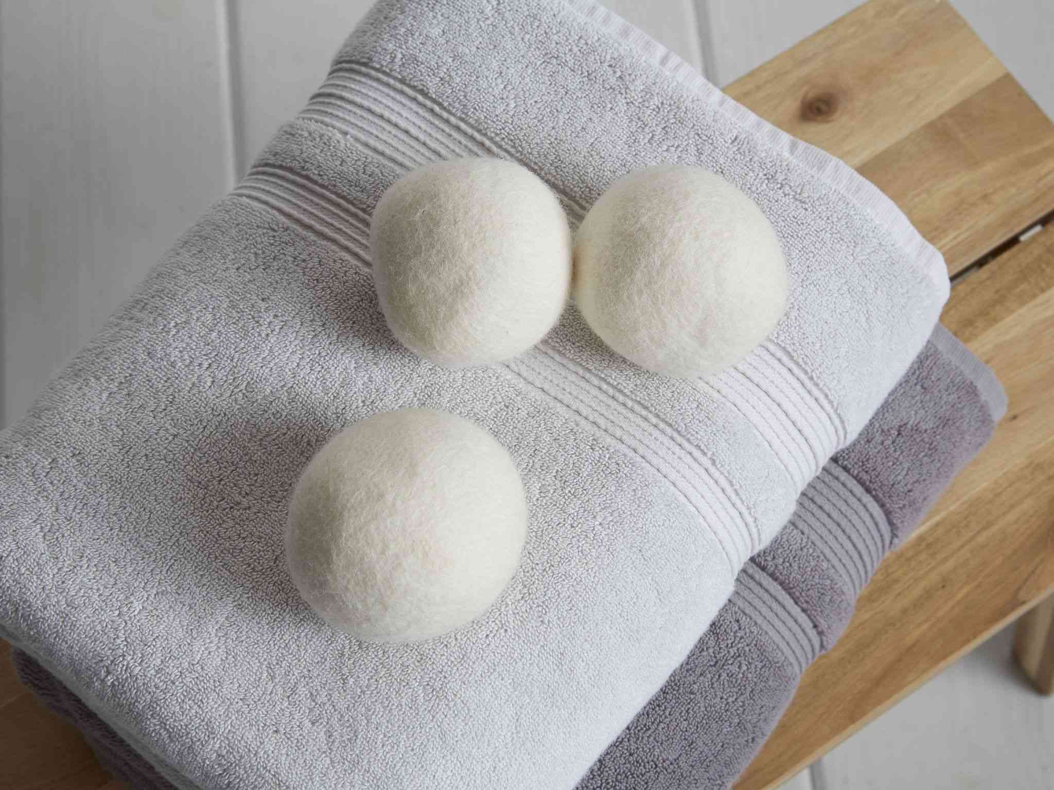 What's The Difference Between Dryer Balls And Dryer Sheets?