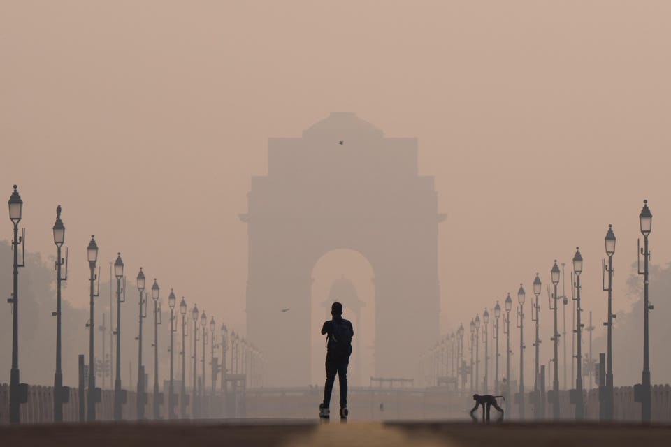 Delhi Pollution Hits ‘Hazardous’ Levels After City Celebrates Diwali ...