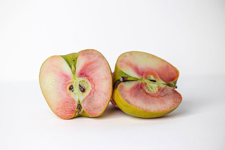 The 10 Best Apples to Eat Fresh for Crisp, Juicy Flavor