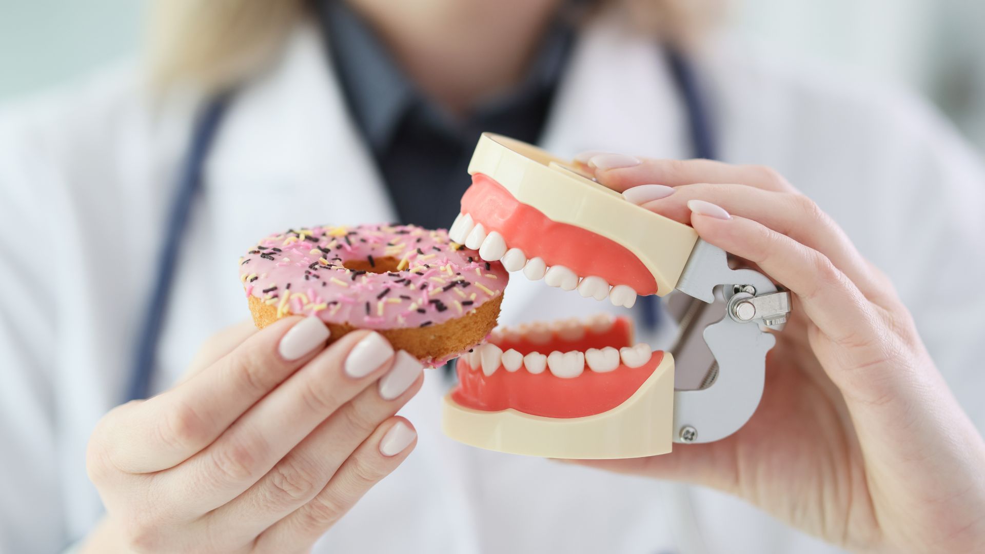 12 Popular Foods Dentists Want You To Stop Eating
